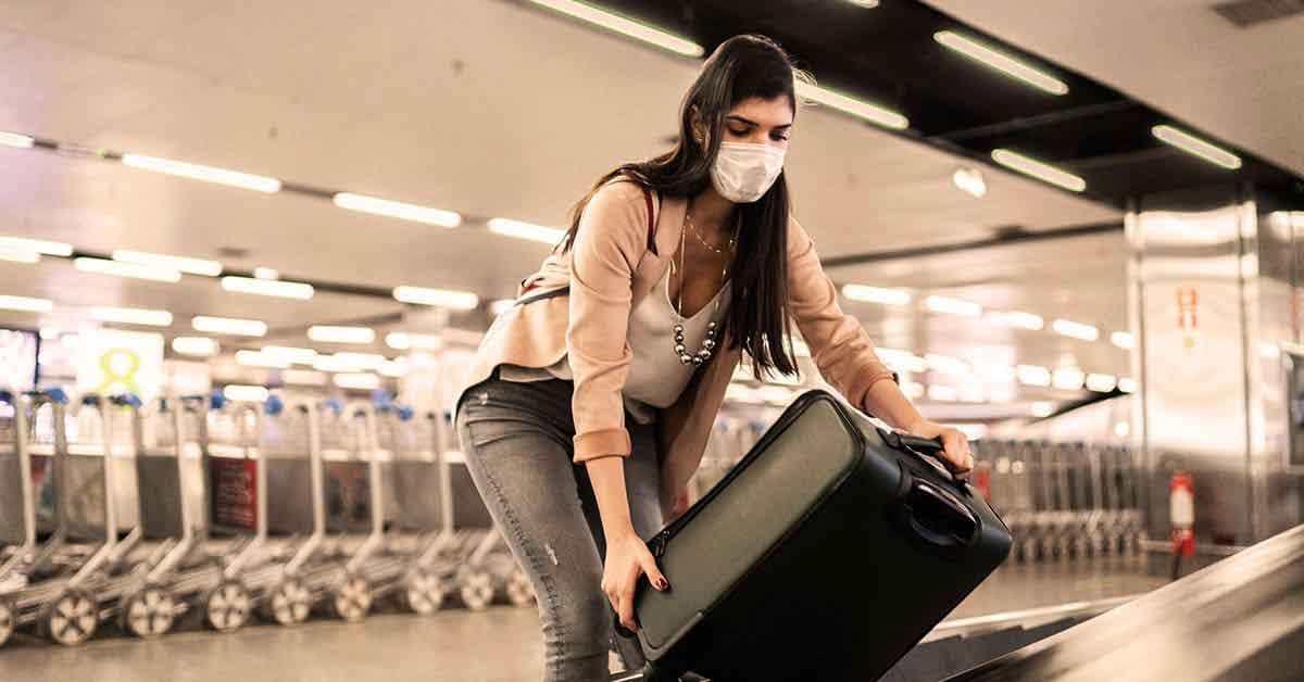 Conoce 8 tips para viajar en avión de forma segura | BBVA México